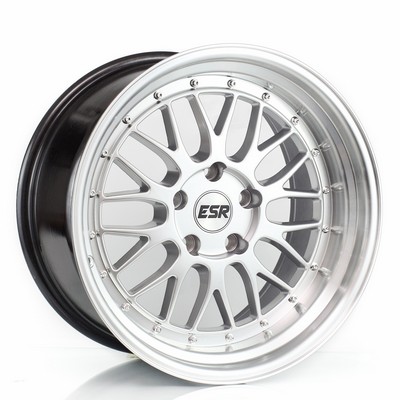 ESR Wheels SR05 Hyper Silver - Machined Lip 18x9.5 5X114.3 ET35 CB72.6